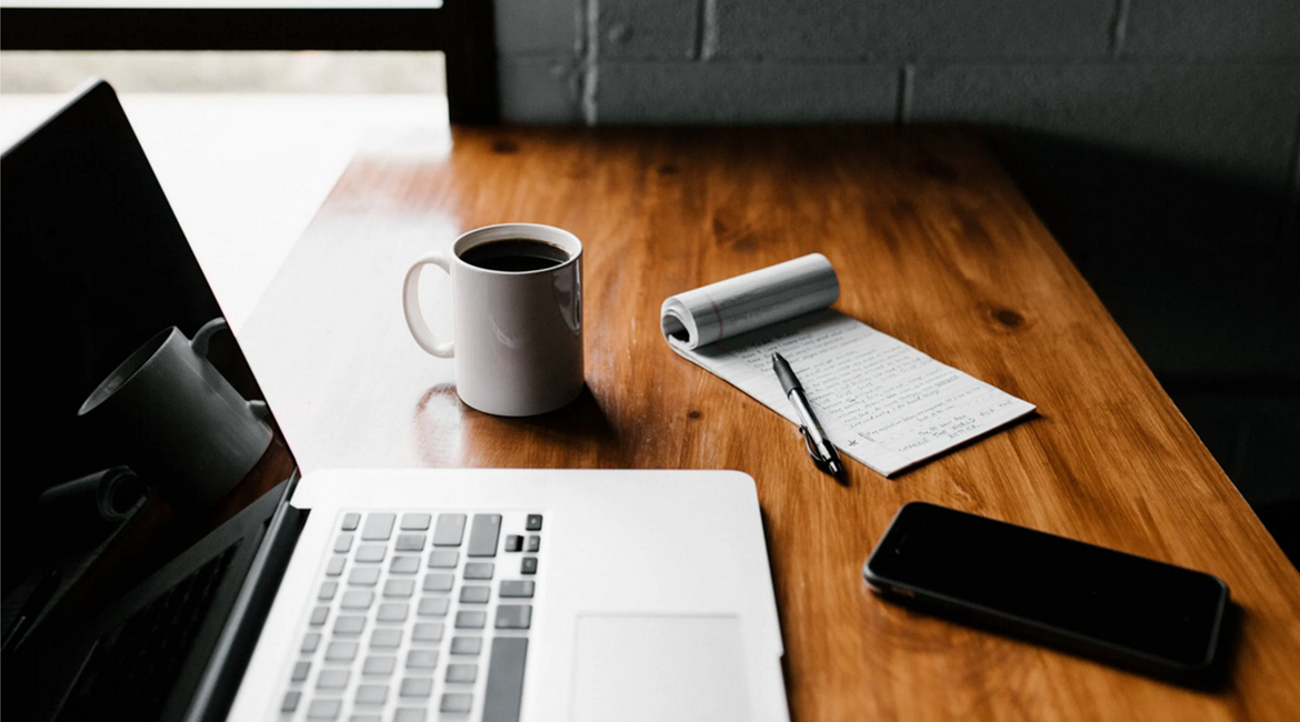 Le bureau en télétravail – Homeoffice – HOLI.E Concept